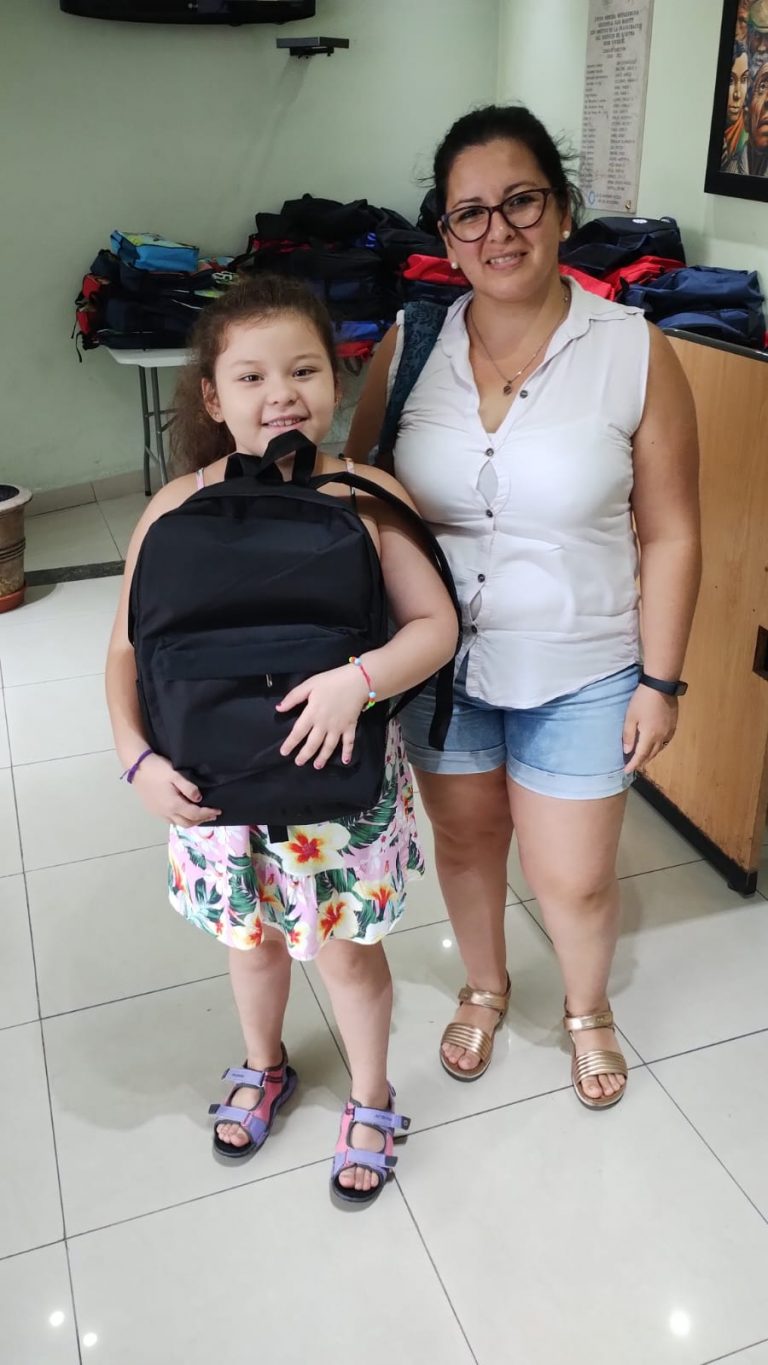 Entrega Kit Escolar 2023 | UOM San Martín